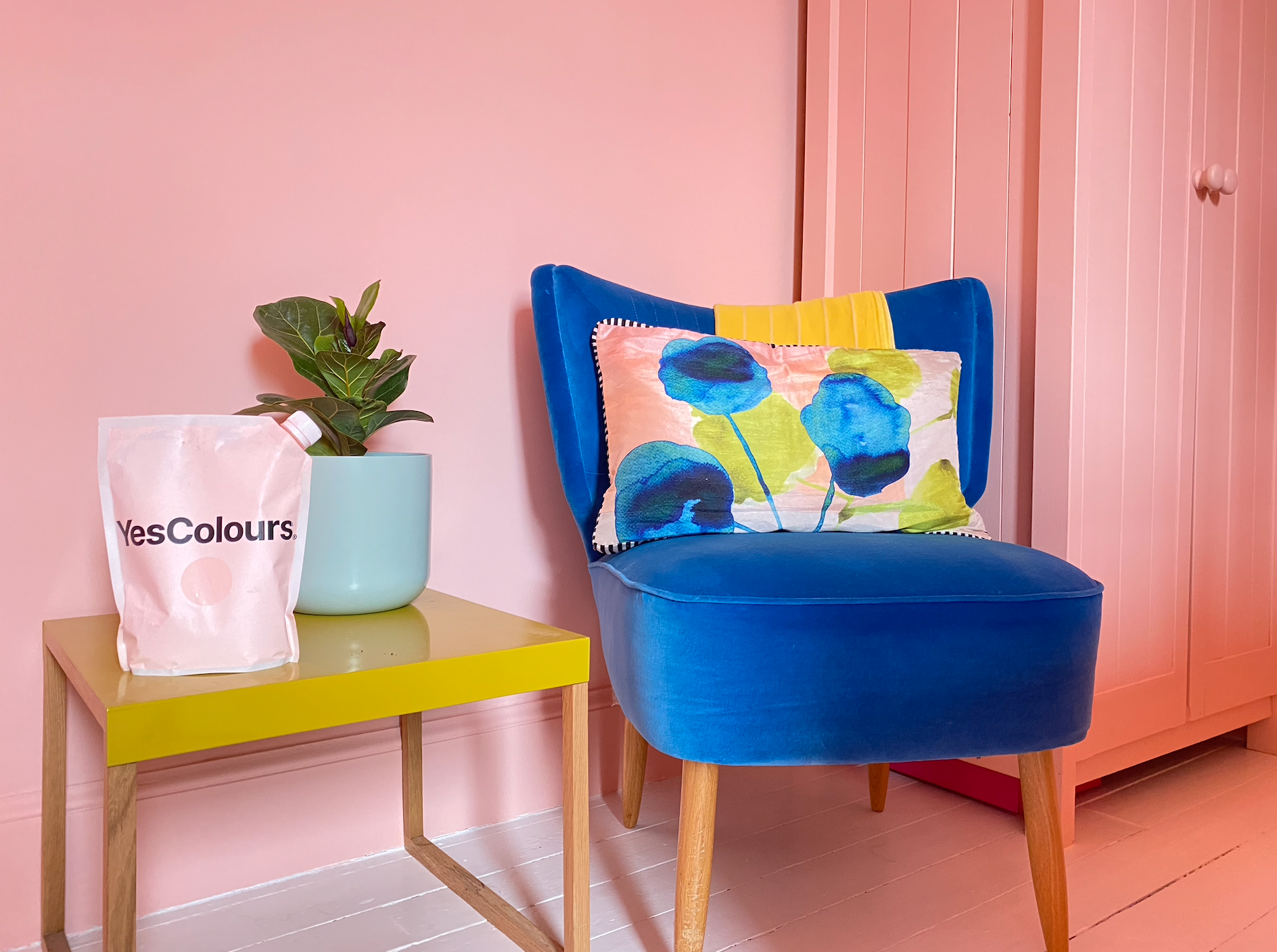 YesColours | YesColours Blog: Top 3 Paint Colours To Match Your Teal Sofa